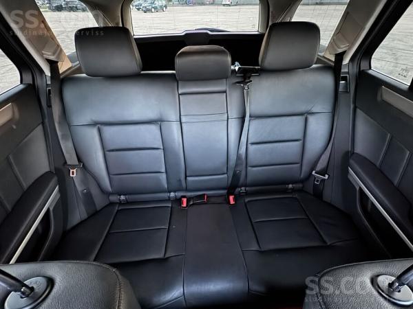 Pelēks Mercedes-Benz e-250 2010 Rīga, ar dzinēja tilpumu 2.10 L un nobraukumu 334 tūkst. km par 5700 €, foto 9 vietnē AUTOMOTO.COM.LV