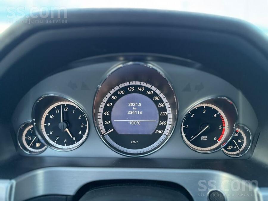 Pelēks Mercedes-Benz e-250 2010 Rīga, ar dzinēja tilpumu 2.10 L un nobraukumu 334 tūkst. km par 5700 €, foto 10 vietnē AUTOMOTO.COM.LV