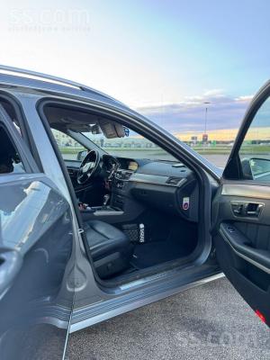 Pelēks Mercedes-Benz e-250 2010 Rīga, ar dzinēja tilpumu 2.10 L un nobraukumu 334 tūkst. km par 5700 €, foto 17 vietnē AUTOMOTO.COM.LV