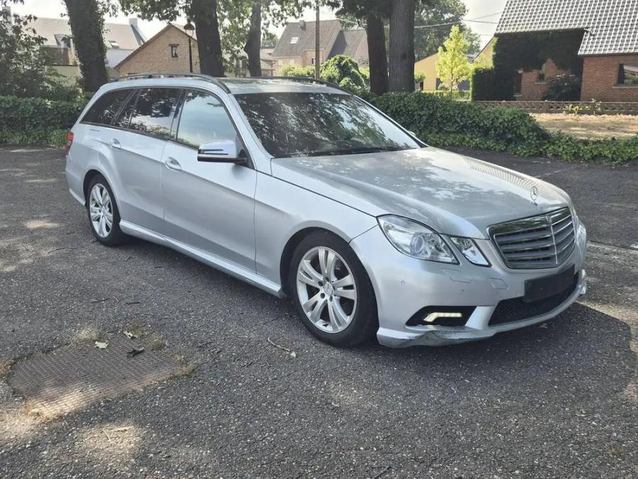 Серый Мерседес E 250 2011 в Юрмала, объемом двигателя 2.20 л и пробегом 339 тыс. км за 7950 €, фото 1 на AUTOMOTO.COM.LV