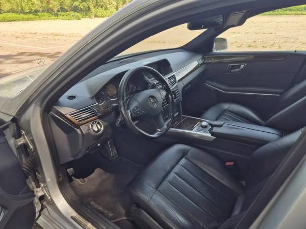 Pelēks Mercedes-Benz e-250 2011 Jūrmala, ar dzinēja tilpumu 2.20 L un nobraukumu 339 tūkst. km par 7950 €, foto 6 vietnē AUTOMOTO.COM.LV