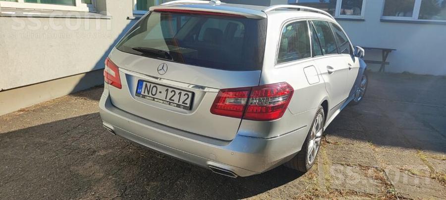 Grey Mercedes-Benz e-250 2011 in Liepaja, with an engine capacity of 2.20 L and mileage of 323 thousand km for 6950 €, photo 4 on AUTOMOTO.COM.LV