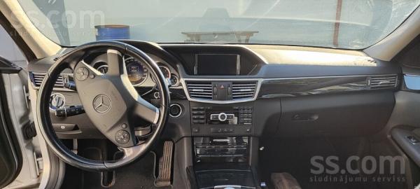 Pelēks Mercedes-Benz e-250 2011 Liepāja, ar dzinēja tilpumu 2.20 L un nobraukumu 323 tūkst. km par 6950 €, foto 5 vietnē AUTOMOTO.COM.LV