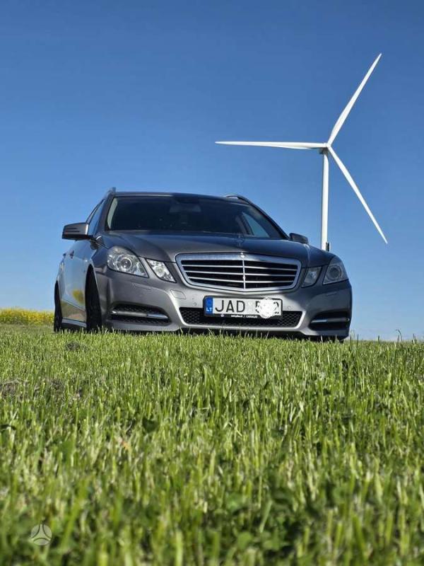 Pelēks Mercedes-Benz e-250 2011 Jonava, ar dzinēja tilpumu 2.20 L un nobraukumu 293 tūkst. km par 8550 €, foto 1 vietnē AUTOMOTO.COM.LV