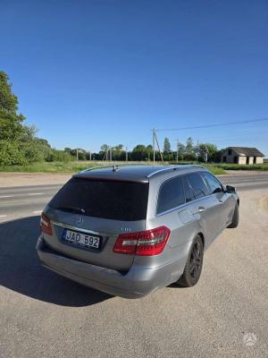 Pelēks Mercedes-Benz e-250 2011 Jonava, ar dzinēja tilpumu 2.20 L un nobraukumu 293 tūkst. km par 8550 €, foto 10 vietnē AUTOMOTO.COM.LV