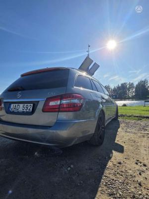 Серый Мерседес E 250 2011 в Ионава, объемом двигателя 2.20 л и пробегом 293 тыс. км за 8500 €, фото 9 на AUTOMOTO.COM.LV