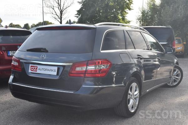 Pelēks Mercedes-Benz e-250 2011 Kuldīga, ar dzinēja tilpumu 2.20 L un nobraukumu 0 tūkst. km par 7490 €, foto 3 vietnē AUTOMOTO.COM.LV