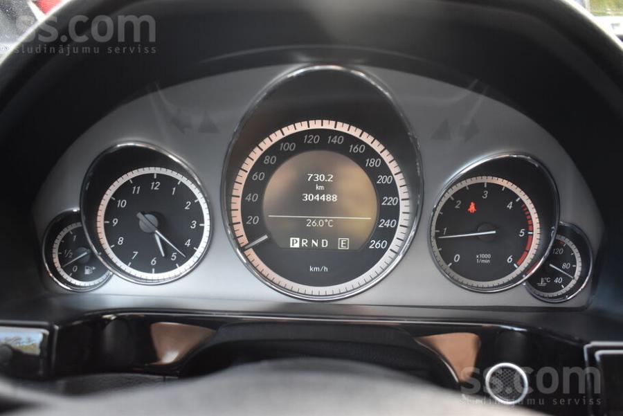 Серый Мерседес E 250 2011 в Кулдига, объемом двигателя 2.20 л и пробегом 0 тыс. км за 7490 €, фото 15 на AUTOMOTO.COM.LV