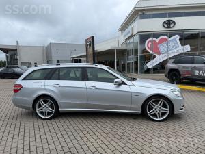 Grey Mercedes-Benz e-250 2011 in Liepaja, with an engine capacity of 2.20 L and mileage of 325 thousand km for 7400 €, photo 6 on AUTOMOTO.COM.LV
