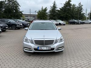 Grey Mercedes-Benz e-250 2011 in Liepaja, with an engine capacity of 2.20 L and mileage of 325 thousand km for 7400 €, photo 8 on AUTOMOTO.COM.LV