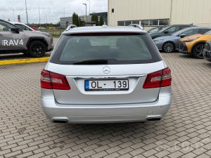 Grey Mercedes-Benz e-250 2011 in Liepaja, with an engine capacity of 2.20 L and mileage of 325 thousand km for 7400 €, photo 9 on AUTOMOTO.COM.LV