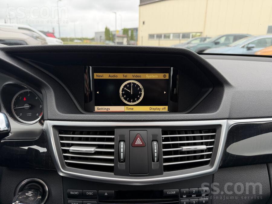 Grey Mercedes-Benz e-250 2011 in Liepaja, with an engine capacity of 2.20 L and mileage of 325 thousand km for 7400 €, photo 15 on AUTOMOTO.COM.LV