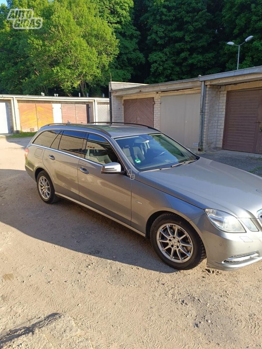 Серый Мерседес E 250 2012 в Бирштонас, объемом двигателя 2.10 л и пробегом 390 тыс. км за 4300 €, фото 7 на AUTOMOTO.COM.LV
