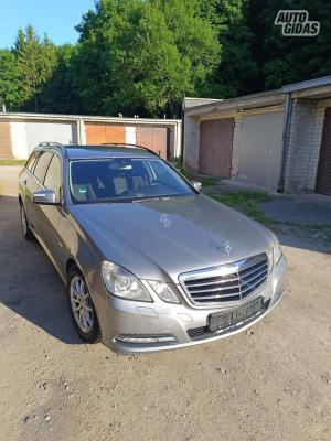 Серый Мерседес E 250 2012 в Бирштонас, объемом двигателя 2.10 л и пробегом 390 тыс. км за 4300 €, фото 12 на AUTOMOTO.COM.LV