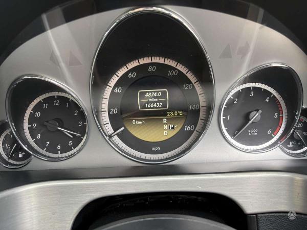 Pelēks Mercedes-Benz e-250 2012 Panevēža, ar dzinēja tilpumu 0.00 L un nobraukumu 260 tūkst. km par 2999 €, foto 6 vietnē AUTOMOTO.COM.LV