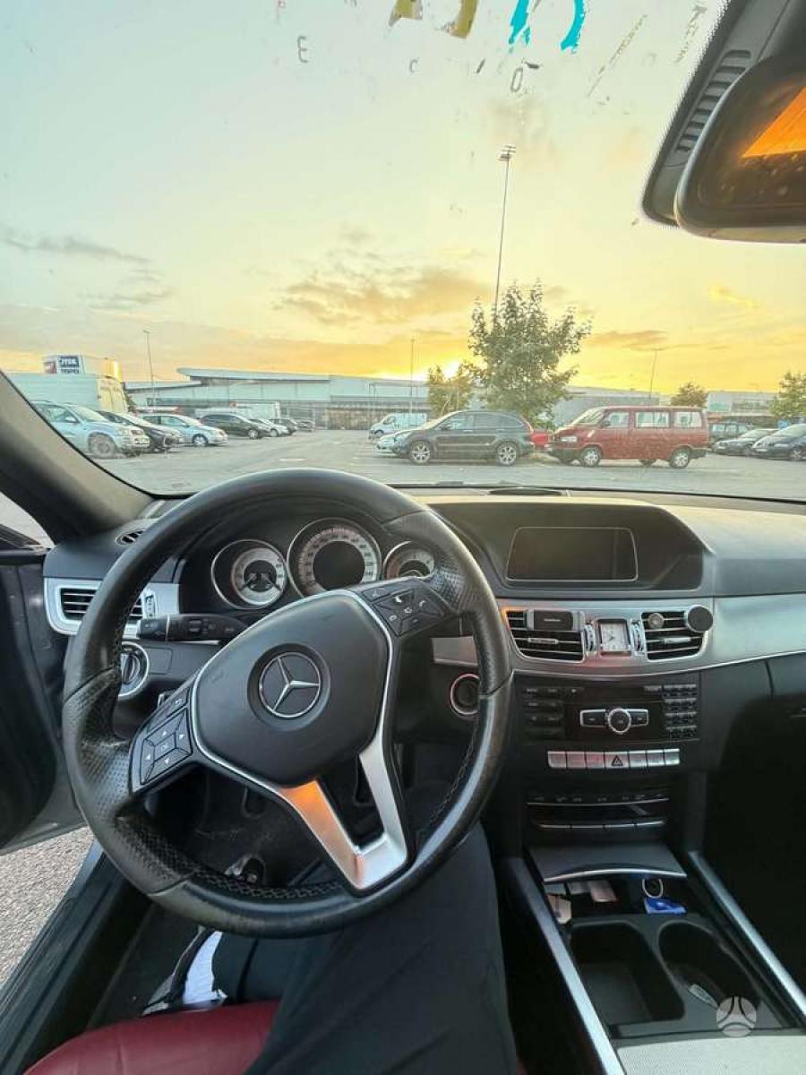 Pelēks Mercedes-Benz e-250 2014 Viļņa, ar dzinēja tilpumu 2.14 L un nobraukumu 439 tūkst. km par 7800 €, foto 4 vietnē AUTOMOTO.COM.LV