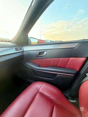 Pelēks Mercedes-Benz e-250 2014 Viļņa, ar dzinēja tilpumu 2.14 L un nobraukumu 439 tūkst. km par 7800 €, foto 14 vietnē AUTOMOTO.COM.LV