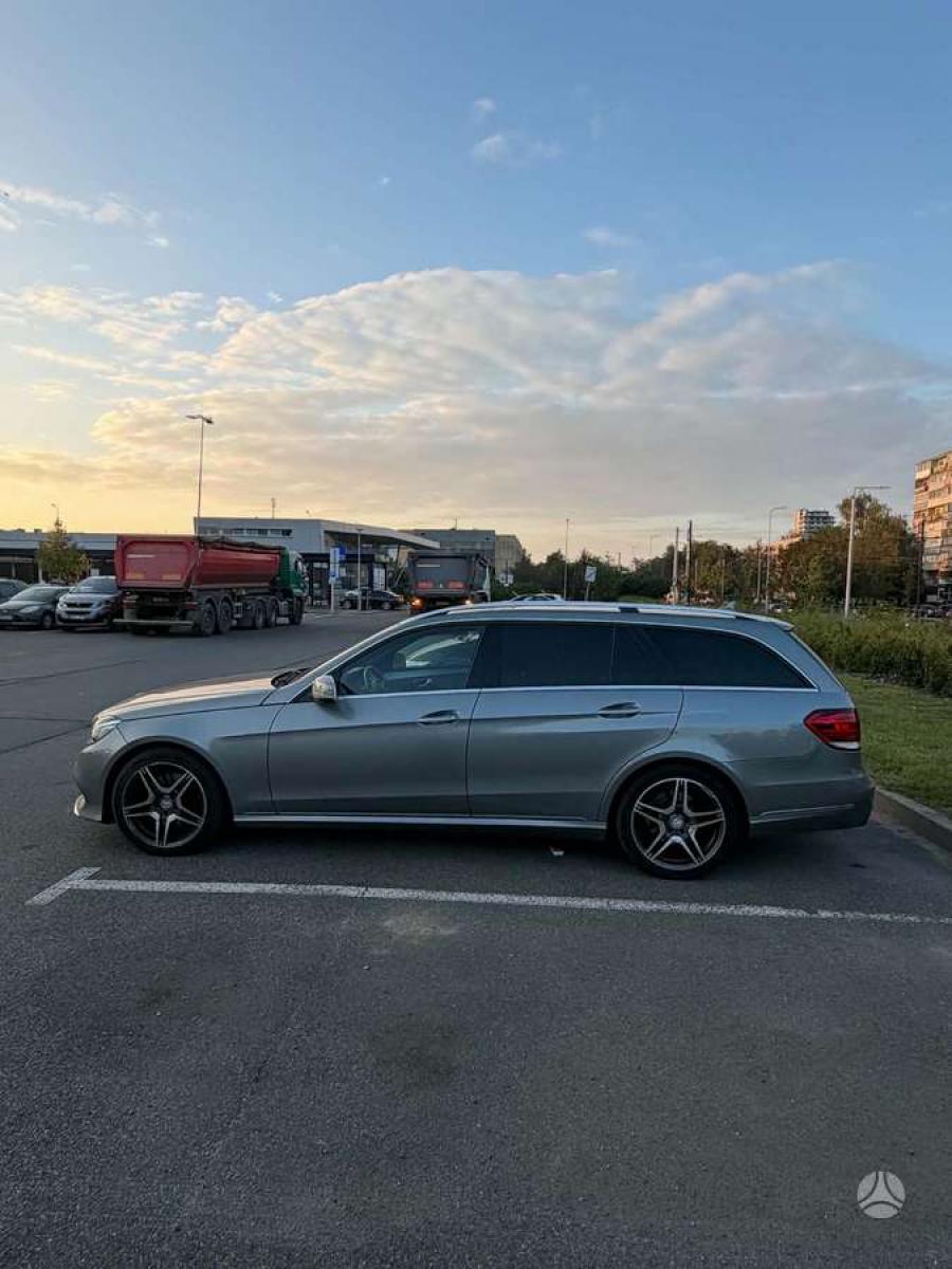 Pelēks Mercedes-Benz e-250 2014 Viļņa, ar dzinēja tilpumu 2.14 L un nobraukumu 439 tūkst. km par 7800 €, foto 15 vietnē AUTOMOTO.COM.LV