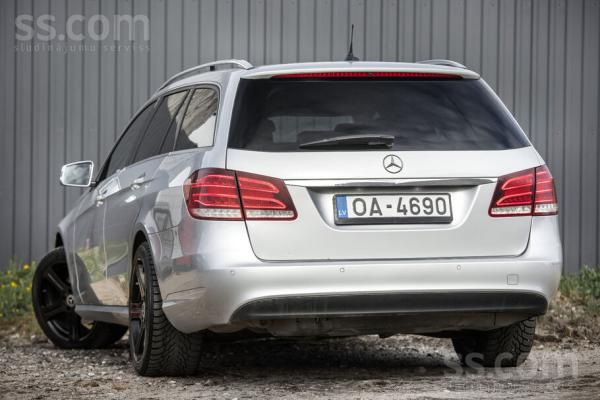 Grey Mercedes-Benz e-250 2015 in Tukums, with an engine capacity of 2.20 L and mileage of 333 thousand km for 11990 €, photo 5 on AUTOMOTO.COM.LV