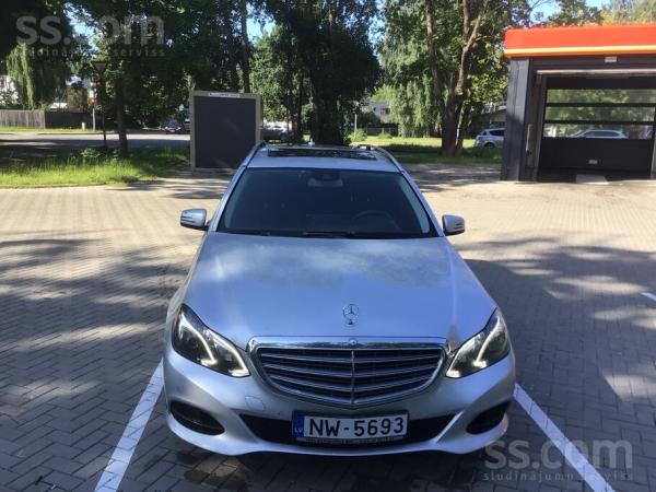 Серый Мерседес E 250 2016 в Рига, объемом двигателя 2.10 л и пробегом 485 тыс. км за 7500 €, фото 1 на AUTOMOTO.COM.LV