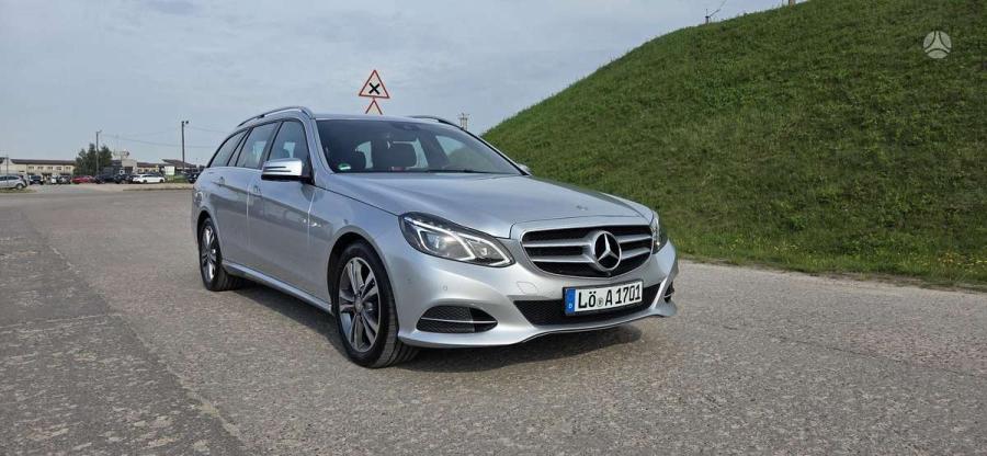 Pelēks Mercedes-Benz e-250 2016 Viļņa, ar dzinēja tilpumu 2.50 L un nobraukumu 308 tūkst. km par 11200 €, foto 1 vietnē AUTOMOTO.COM.LV
