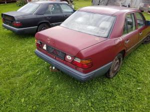 Sarkans Mercedes-Benz e-250 1988 Ignalina, ar dzinēja tilpumu 2.50 L un nobraukumu 350 tūkst. km par 1100 €, foto 4 vietnē AUTOMOTO.COM.LV