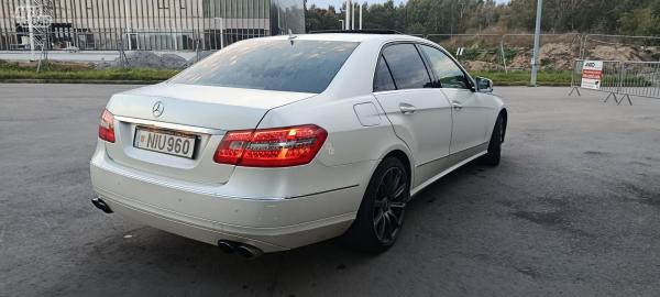 Mercedes-Benz e-250 2011 Šauļi, ar dzinēja tilpumu 1.80 L un nobraukumu 224 tūkst. km par 6350 €, foto 4 vietnē AUTOMOTO.COM.LV