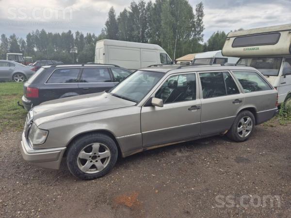 Mercedes-Benz e-250 1991 Rīga, ar dzinēja tilpumu 2.50 L un nobraukumu 692 tūkst. km par 1950 €, foto 2 vietnē AUTOMOTO.COM.LV