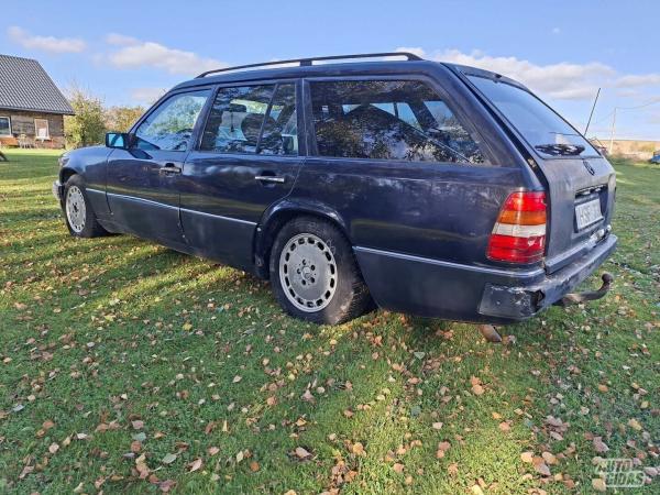 Мерседес E 250 1994 в Шилале, объемом двигателя 2.50 л и пробегом 300 тыс. км за 1000 €, фото 4 на AUTOMOTO.COM.LV