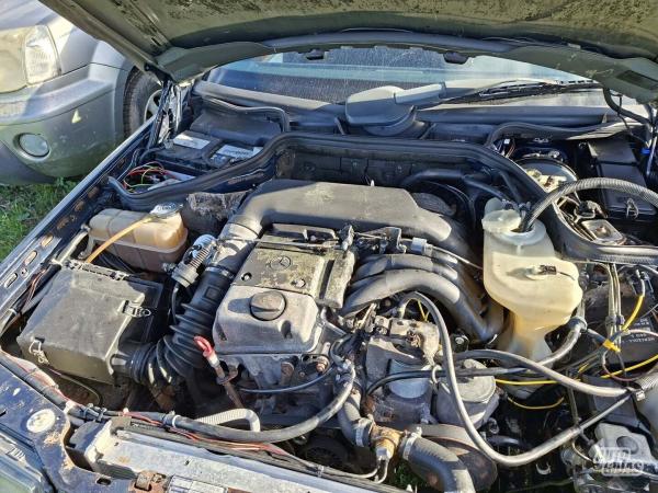Мерседес E 250 1994 в Шилале, объемом двигателя 2.50 л и пробегом 300 тыс. км за 1000 €, фото 8 на AUTOMOTO.COM.LV