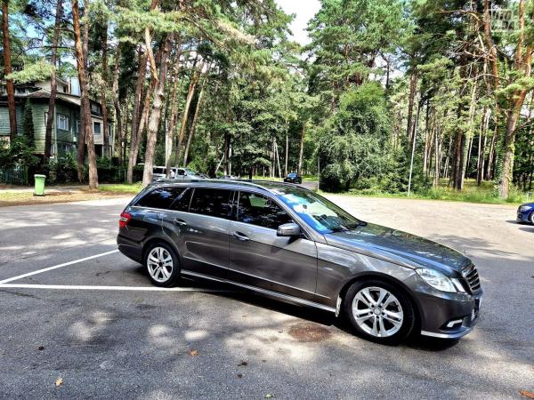 Mercedes-Benz e-250 2010 in Kaunas, with an engine capacity of 2.10 L and mileage of 344 thousand km for 8000 €, photo 4 on AUTOMOTO.COM.LV