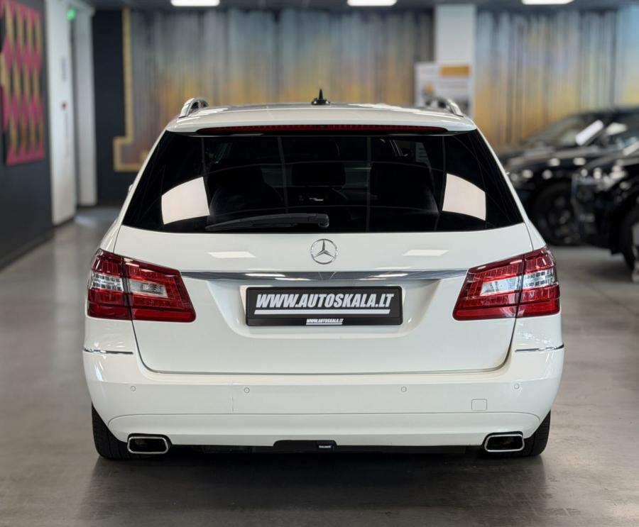 Mercedes-Benz e-250 2010 in Klaipeda, with an engine capacity of 2.14 L and mileage of 291 thousand km for 8900 €, photo 6 on AUTOMOTO.COM.LV