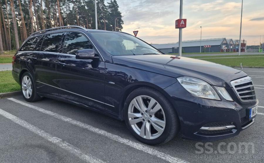 Mercedes-Benz e-250 2010 Rīga, ar dzinēja tilpumu 2.20 L un nobraukumu 292 tūkst. km par 6800 €, foto 3 vietnē AUTOMOTO.COM.LV
