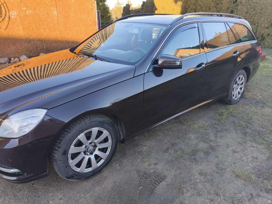 Mercedes-Benz e-250 2011 Marijampole, ar dzinēja tilpumu 2.14 L un nobraukumu 326 tūkst. km par 7450 €, foto 3 vietnē AUTOMOTO.COM.LV