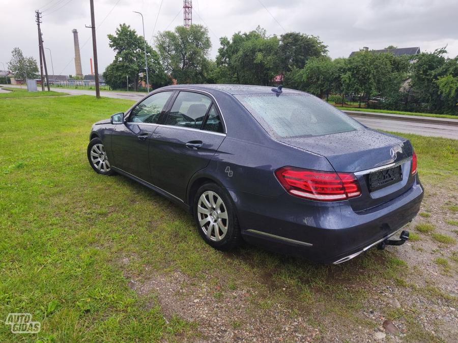 Violets Mercedes-Benz e-250 2015 Jurbarkas, ar dzinēja tilpumu 2.10 L un nobraukumu 271 tūkst. km par 7500 €, foto 4 vietnē AUTOMOTO.COM.LV