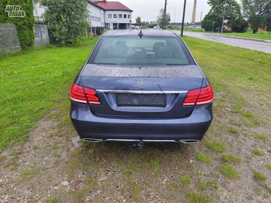 Violets Mercedes-Benz e-250 2015 Jurbarkas, ar dzinēja tilpumu 2.10 L un nobraukumu 271 tūkst. km par 7500 €, foto 9 vietnē AUTOMOTO.COM.LV