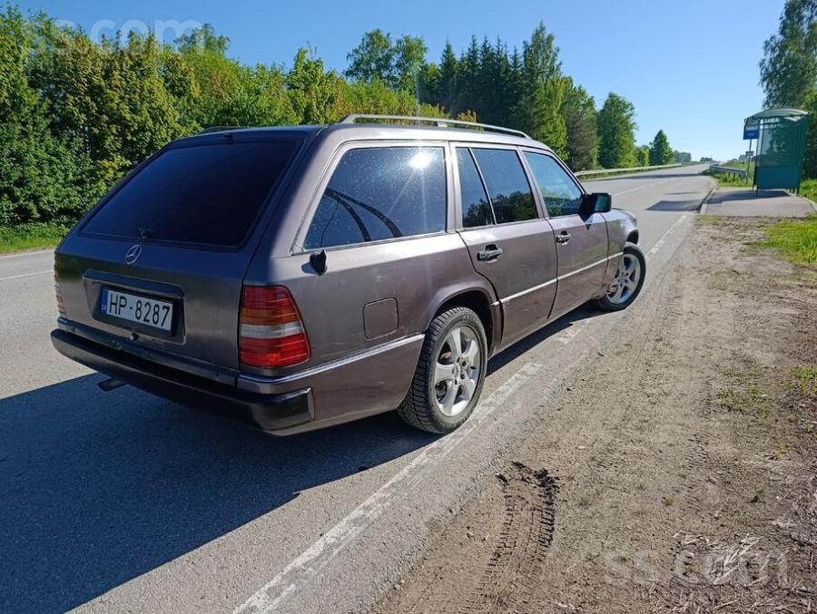 Violets Mercedes-Benz e-250 1993 Gulbene, ar dzinēja tilpumu 2.50 L un nobraukumu 478 tūkst. km par 2100 €, foto 4 vietnē AUTOMOTO.COM.LV