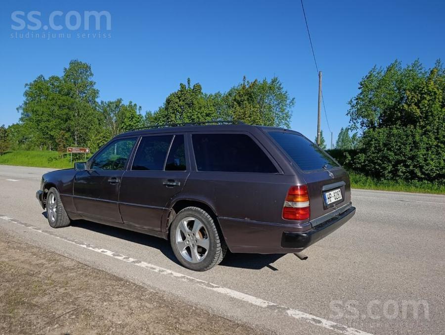 Violets Mercedes-Benz e-250 1993 Gulbene, ar dzinēja tilpumu 2.50 L un nobraukumu 478 tūkst. km par 2100 €, foto 6 vietnē AUTOMOTO.COM.LV