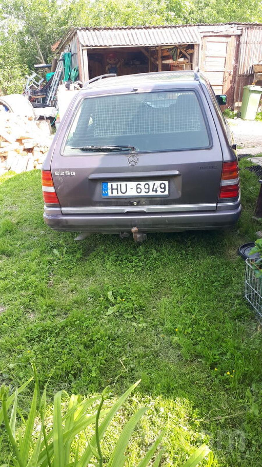 Violets Mercedes-Benz e-250 1995 Jelgava, ar dzinēja tilpumu 2.50 L un nobraukumu 478 tūkst. km par 2500 €, foto 2 vietnē AUTOMOTO.COM.LV