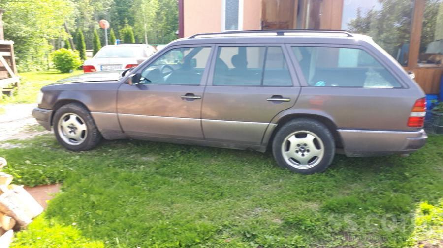 Violets Mercedes-Benz e-250 1995 Jelgava, ar dzinēja tilpumu 2.50 L un nobraukumu 478 tūkst. km par 2500 €, foto 3 vietnē AUTOMOTO.COM.LV