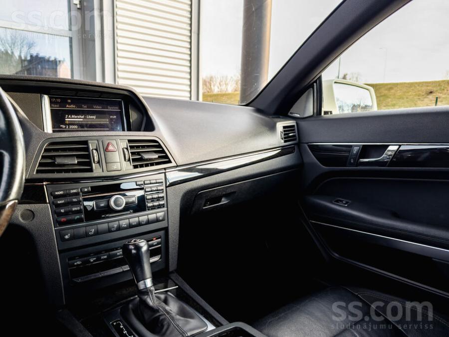 Balts Mercedes-Benz e-250 2011 Rīga, ar dzinēja tilpumu 1.80 L un nobraukumu 170 tūkst. km par 19900 €, foto 17 vietnē AUTOMOTO.COM.LV