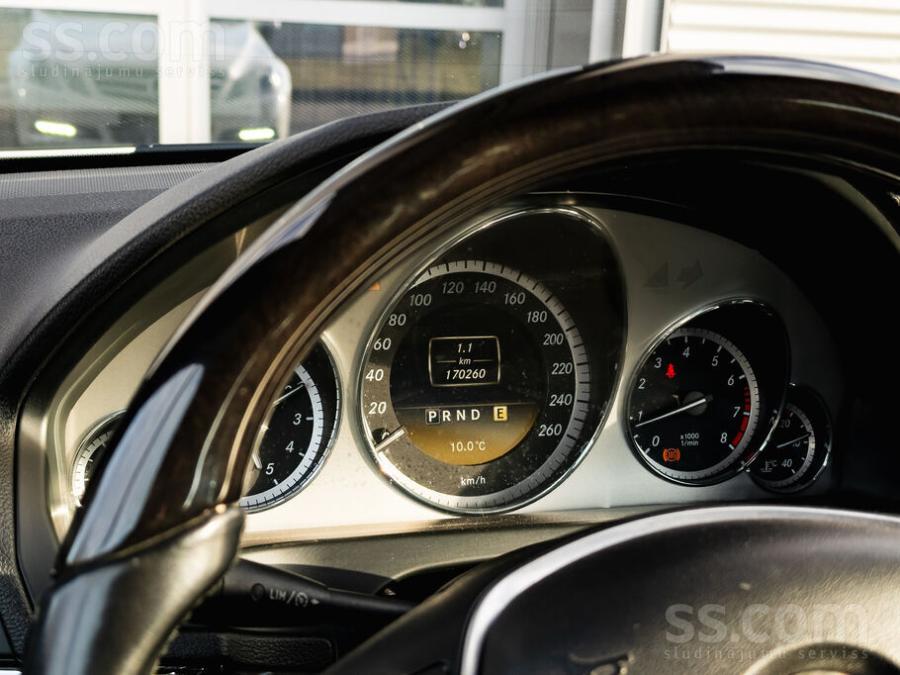 Balts Mercedes-Benz e-250 2011 Rīga, ar dzinēja tilpumu 1.80 L un nobraukumu 170 tūkst. km par 19900 €, foto 18 vietnē AUTOMOTO.COM.LV