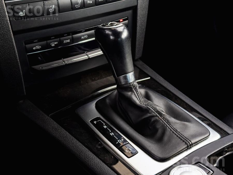 Balts Mercedes-Benz e-250 2011 Rīga, ar dzinēja tilpumu 1.80 L un nobraukumu 170 tūkst. km par 19900 €, foto 20 vietnē AUTOMOTO.COM.LV