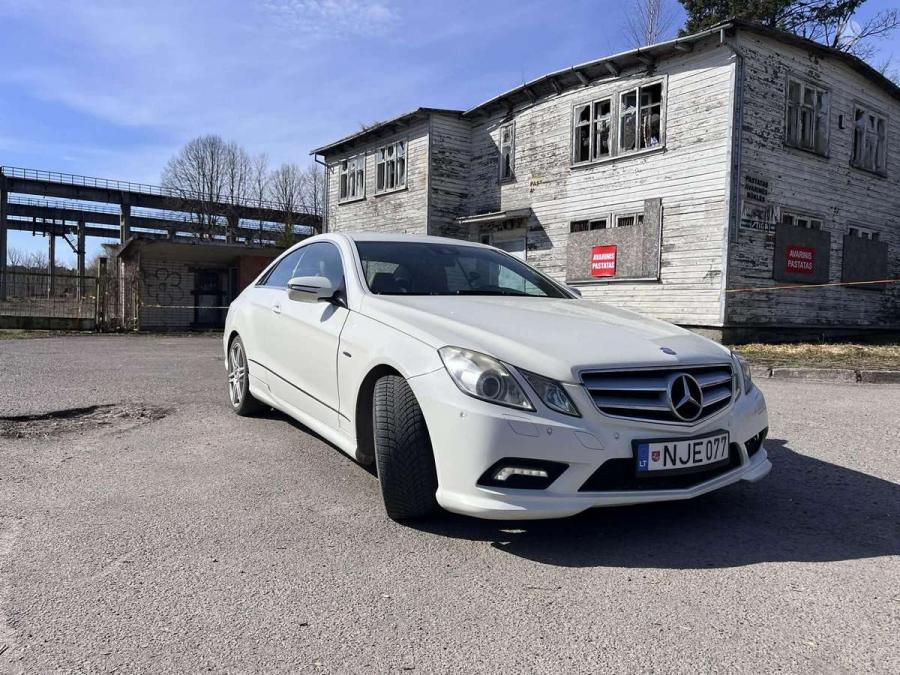 Balts Mercedes-Benz e-250 2009 Šilutė, ar dzinēja tilpumu 2.14 L un nobraukumu 328 tūkst. km par 7500 €, foto 9 vietnē AUTOMOTO.COM.LV
