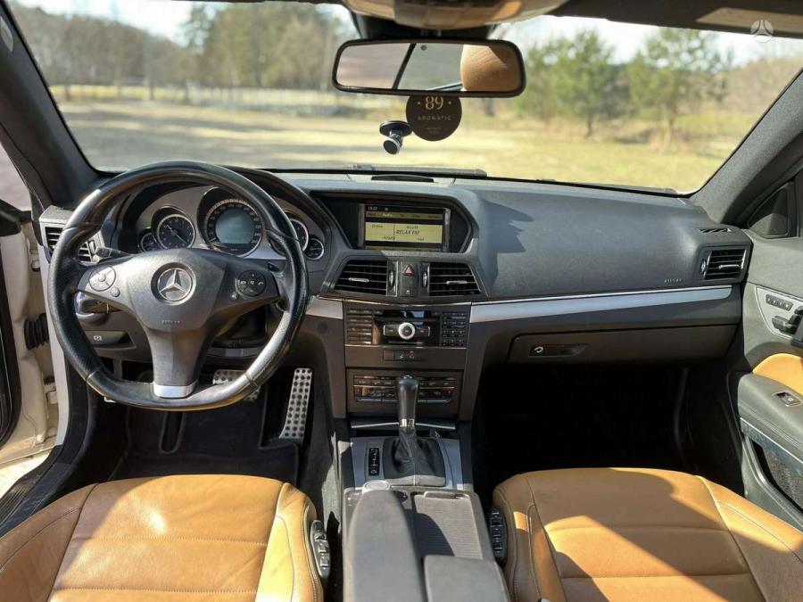 Balts Mercedes-Benz e-250 2009 Šilutė, ar dzinēja tilpumu 2.14 L un nobraukumu 328 tūkst. km par 7500 €, foto 14 vietnē AUTOMOTO.COM.LV
