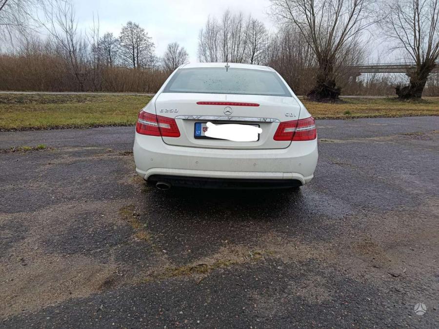 Balts Mercedes-Benz e-250 2009 Šilutė, ar dzinēja tilpumu 2.14 L un nobraukumu 328 tūkst. km par 7500 €, foto 18 vietnē AUTOMOTO.COM.LV