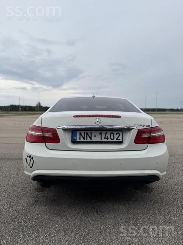White Mercedes-Benz e-250 2010 in Riga, with an engine capacity of 1.80 L and mileage of 218 thousand km for 7700 €, photo 6 on AUTOMOTO.COM.LV