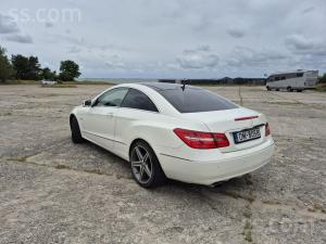 Balts Mercedes-Benz e-250 2010 Liepāja, ar dzinēja tilpumu 2.20 L un nobraukumu 275 tūkst. km par 7200 €, foto 4 vietnē AUTOMOTO.COM.LV