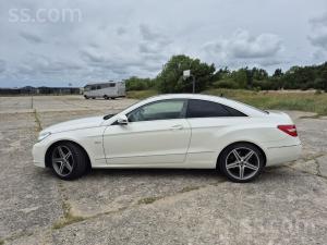 Balts Mercedes-Benz e-250 2010 Liepāja, ar dzinēja tilpumu 2.20 L un nobraukumu 275 tūkst. km par 7200 €, foto 7 vietnē AUTOMOTO.COM.LV