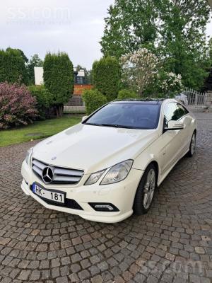 White Mercedes-Benz e-250 2011 in Riga, with an engine capacity of 2.10 L and mileage of 187 thousand km for 12000 €, photo  on AUTOMOTO.COM.LV